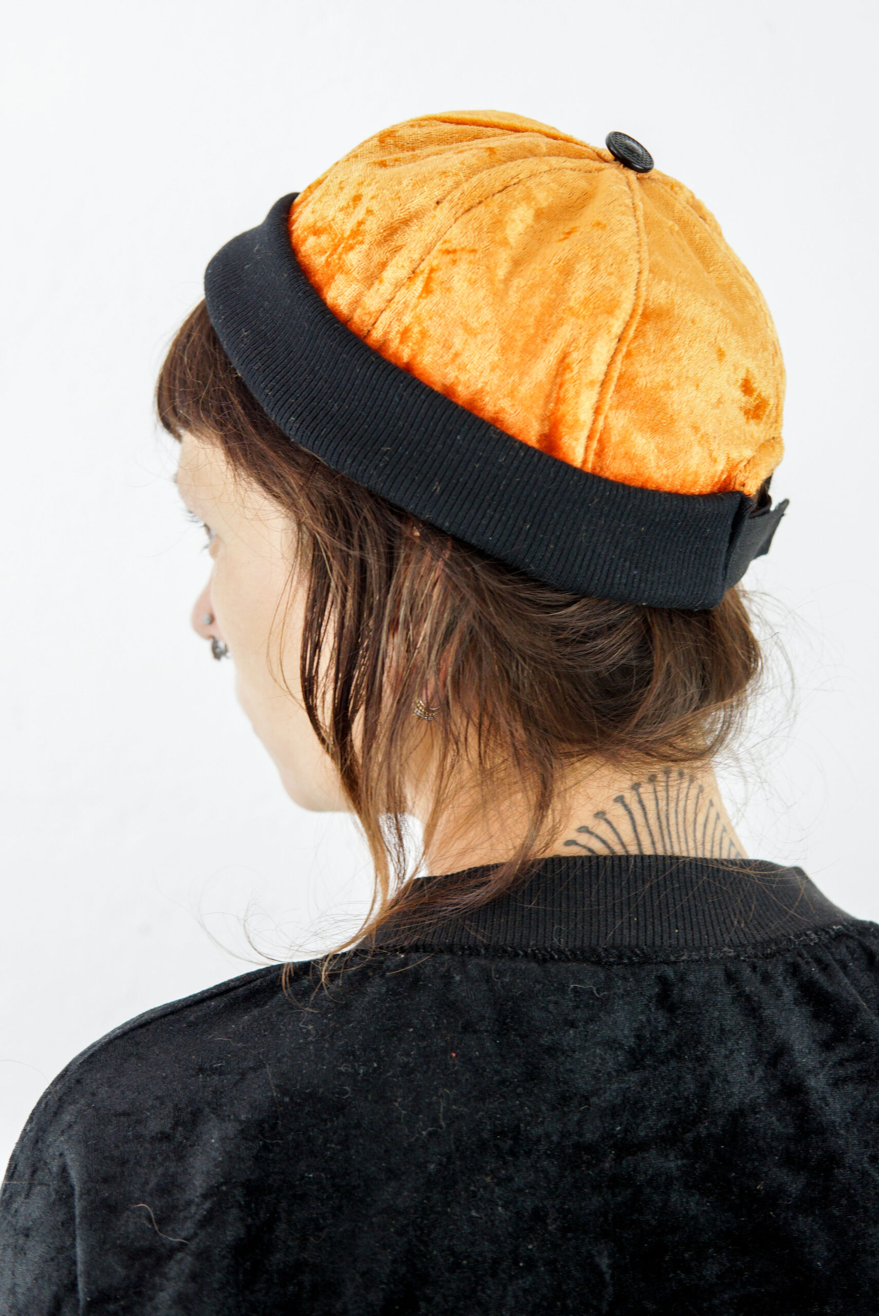 docker cap// orange